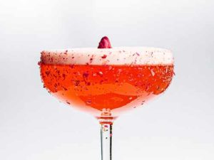 Cóctel Gibson todo un clásico primo hermano del Dry Martini